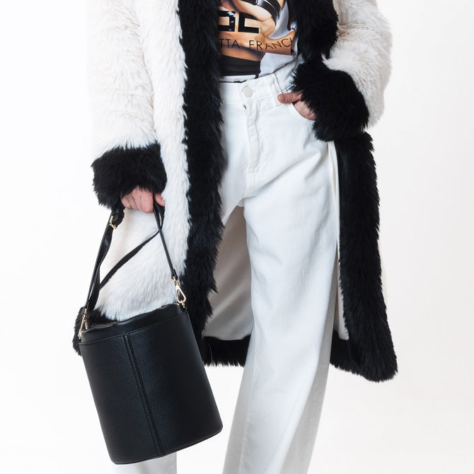 Trend in balance: the warm charm of coffee and burgundy – Khloefemme